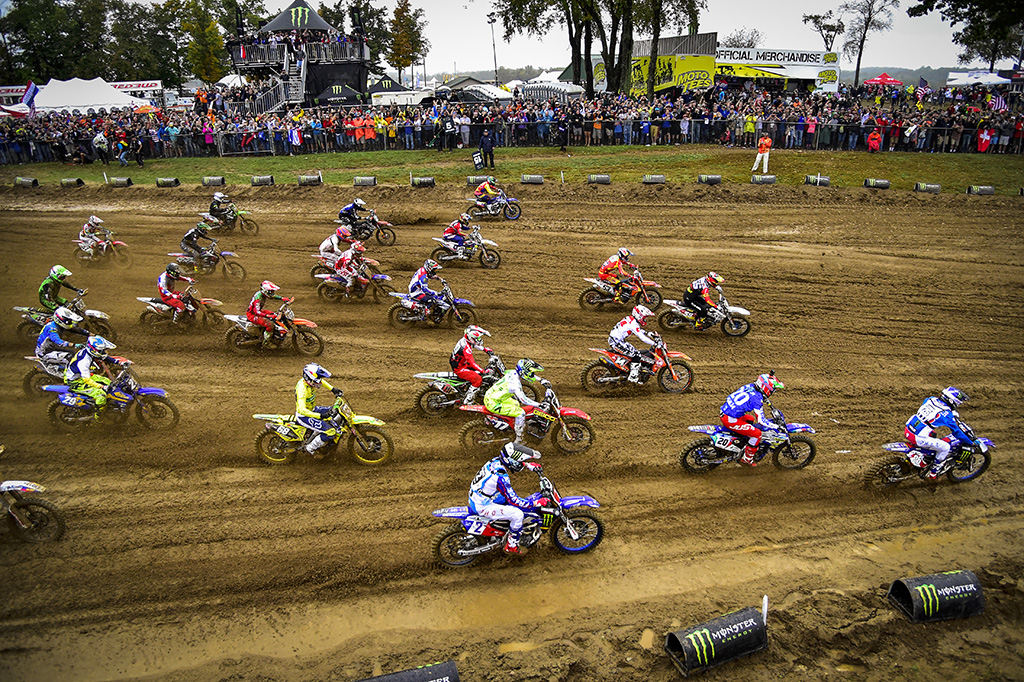 F1 | Milano e Piazza Duomo pronti per la festa dei 90 anni Ferrari ...
