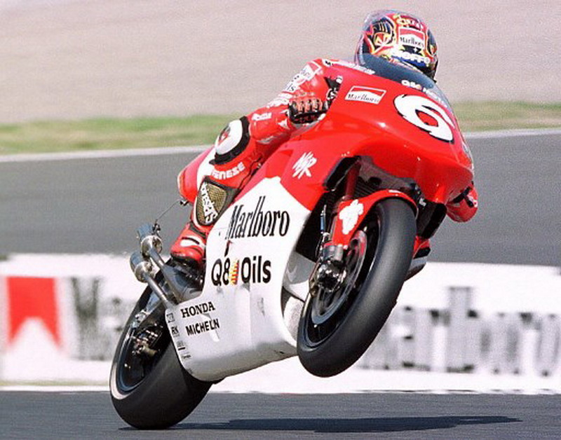 MotoGP | Suzuka '98: Max Biaggi, un inizio da sogno per un finale da ...